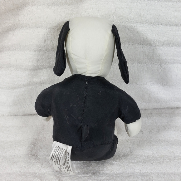 Peanuts | Toys | Snoopy Mini Peanuts Plush Dog Stuffed Animal Red Black ...